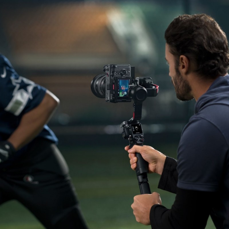 DJI RS 4 Camera Gimbal Stabilizer